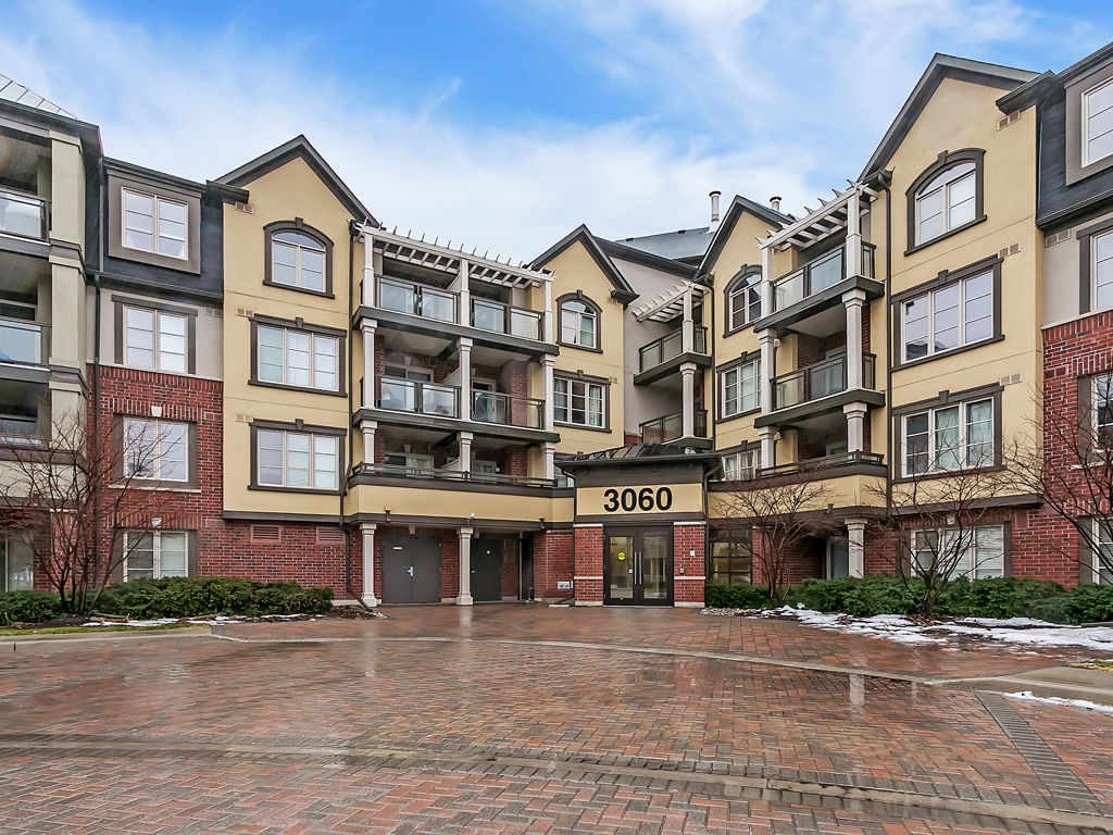 107-3060 Rotary Way - Condominium for Sale in , Burlington